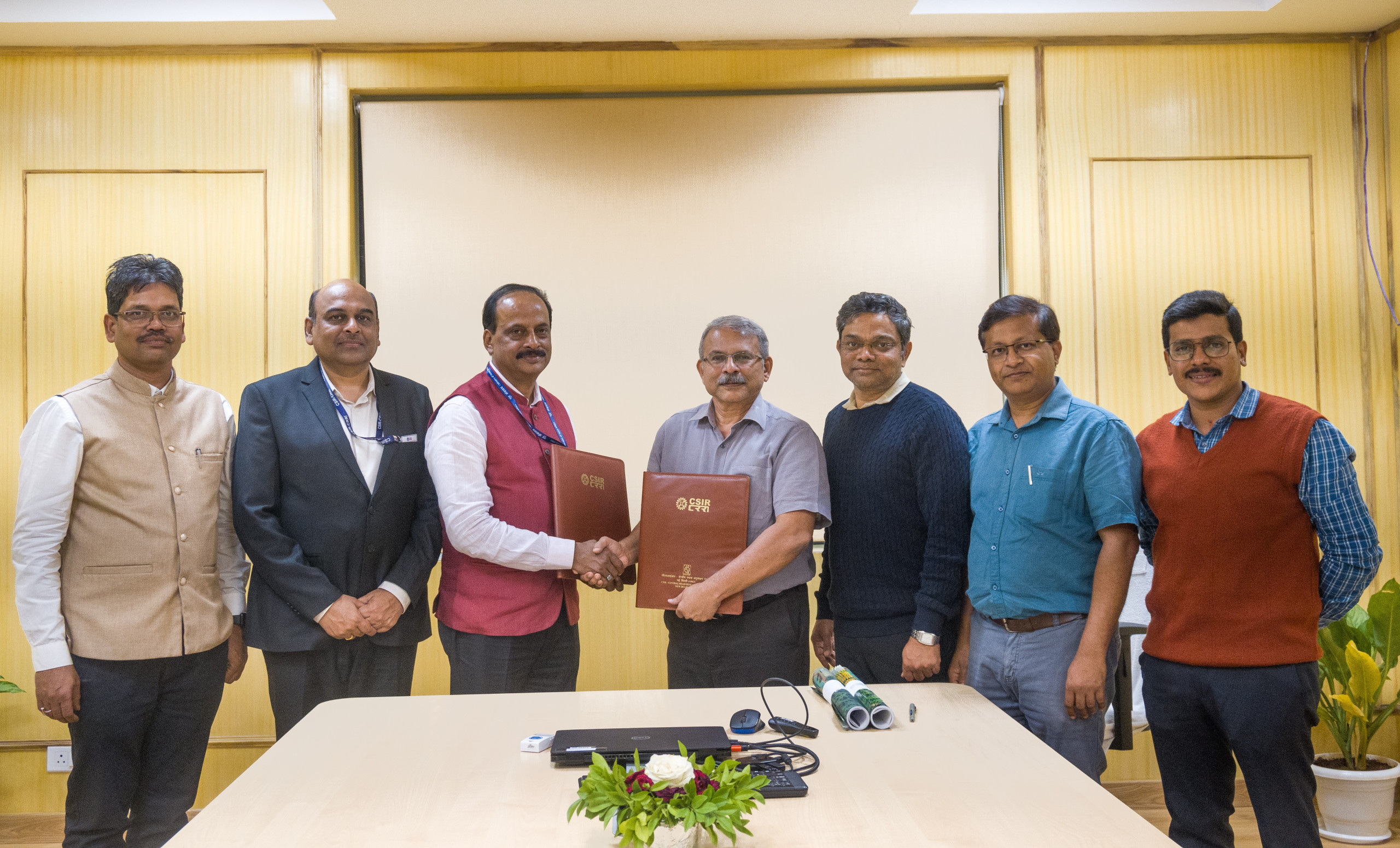 IIT Bhubaneswar signs MoU with CSIR-Central Road Research Institute ...